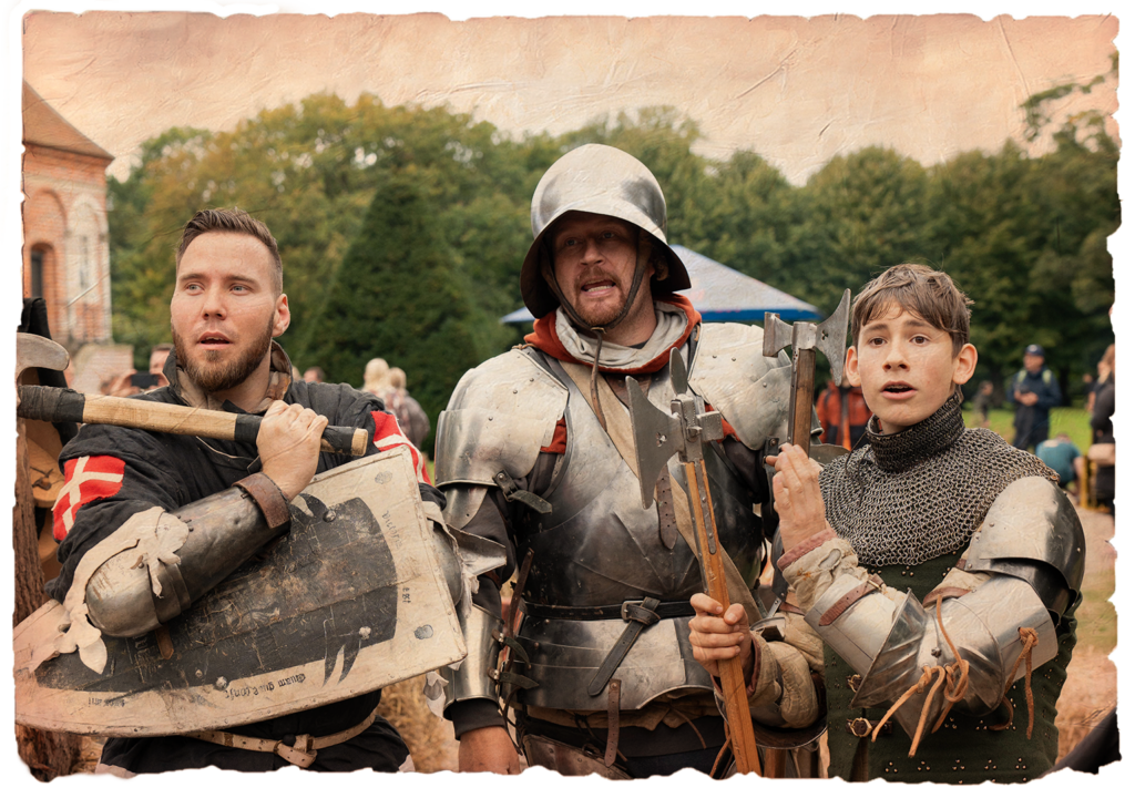 Crew-ny - Conquer The Castle